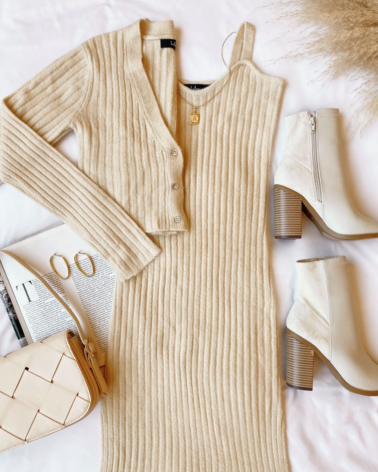 12 Monochromatic Outfit Ideas That Make An Impact - Lulus.com Fashion Blog