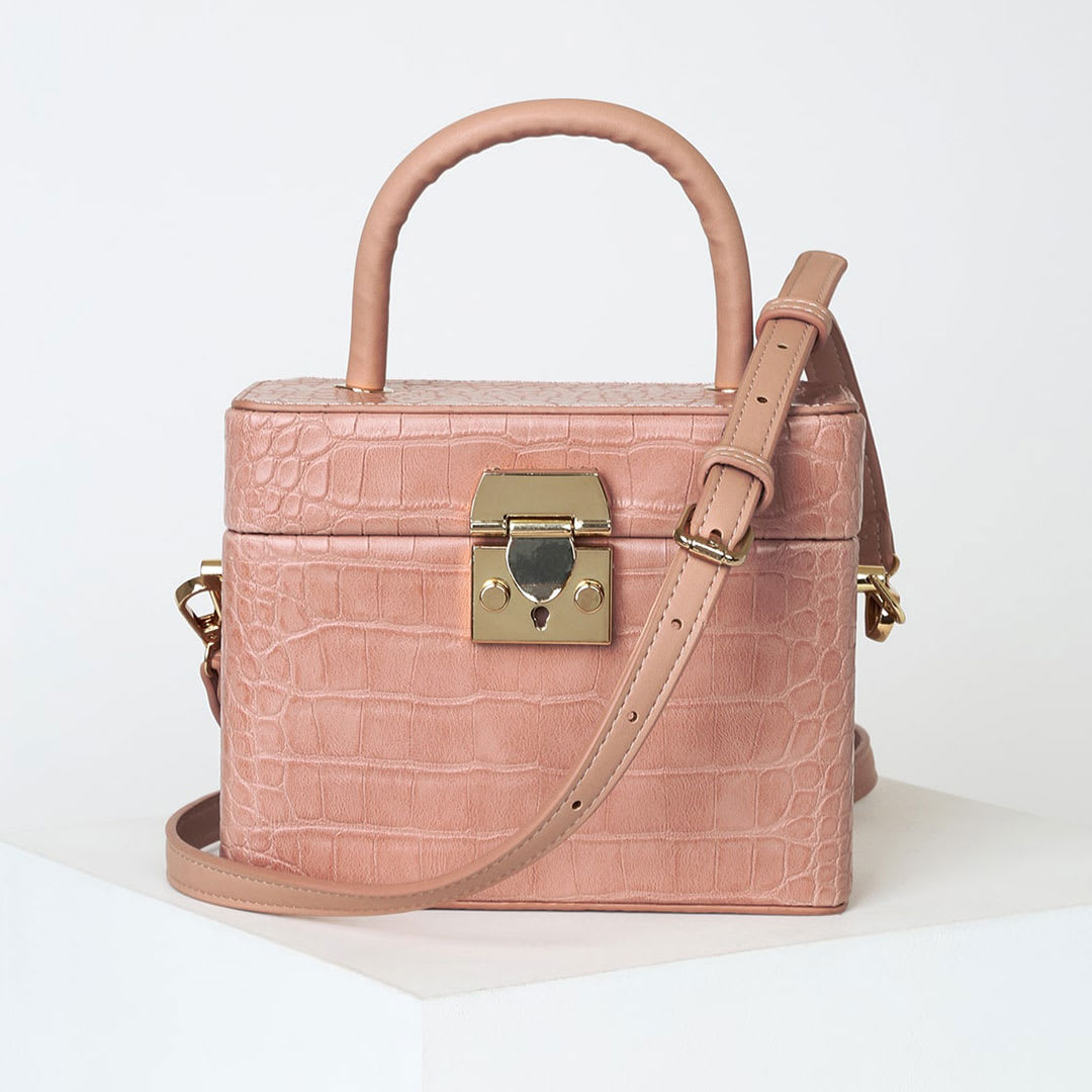 20 Blush Clothing and Accessory Picks - Lulus.com Fashion Blog