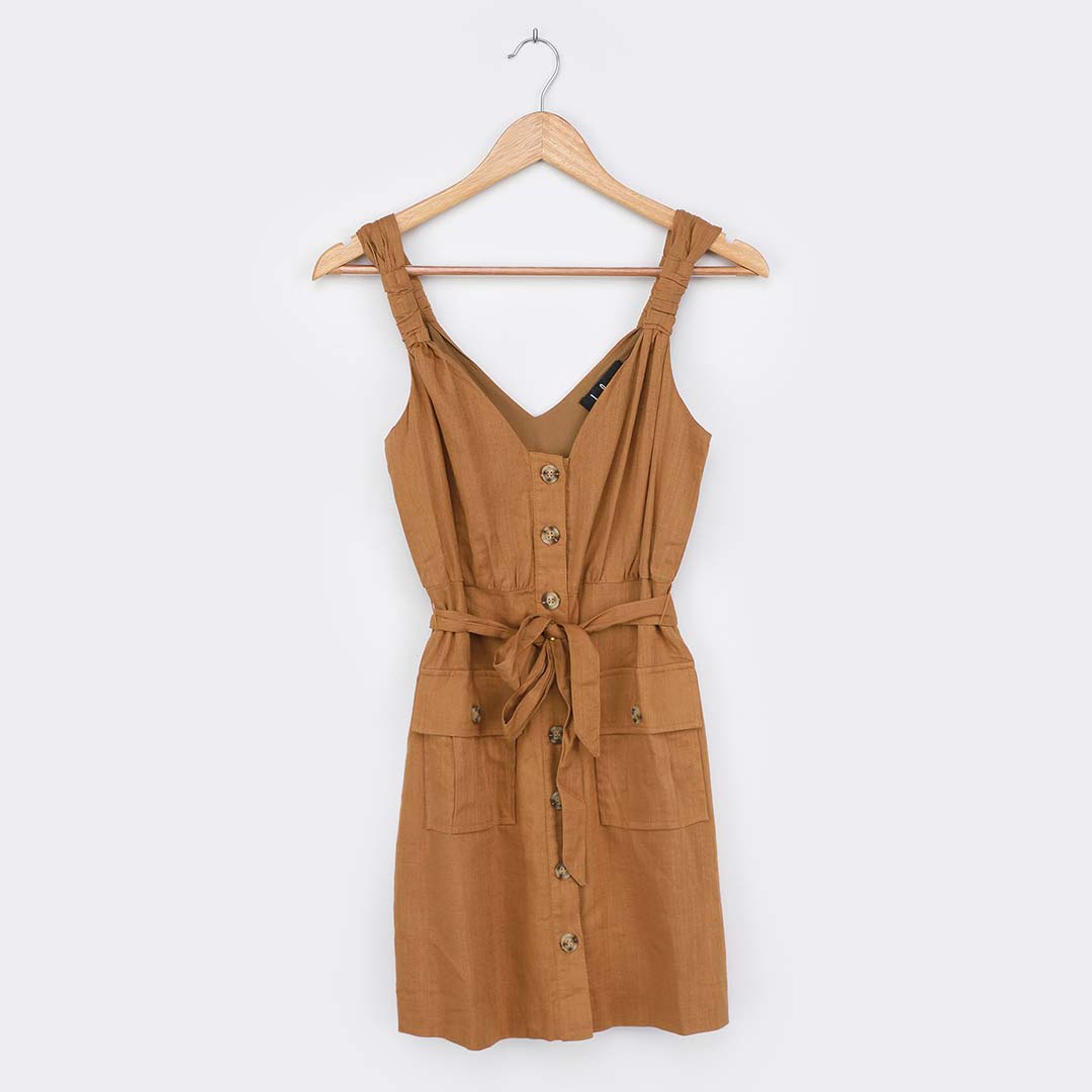 Shop 18 Cute Utilitarian Fashion Finds - Lulus.com Fashion Blog