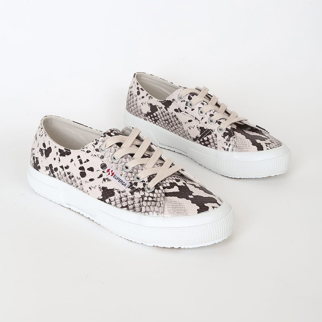 Walk on the Wild Side:19 Animal Print Clothing and Accessory Picks