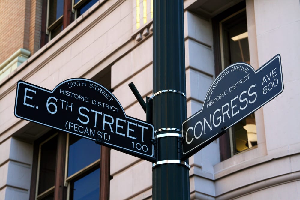 The 10 Most Stunning U.S. Engagement Photo Locations - Lulus.com Blog