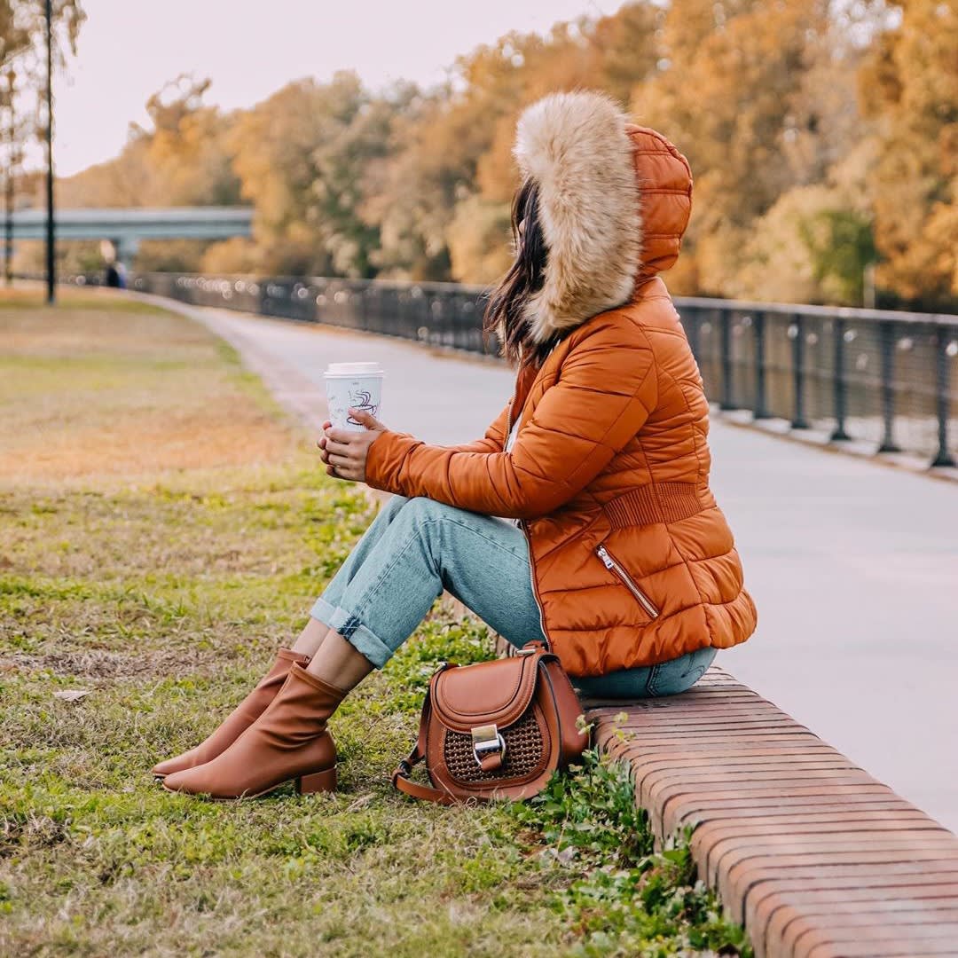 Grief Help How To Support Someone Grieving At The Holidays Lulus grief-help-how-to-support-someone-grieving-at-the-holidays-lulus