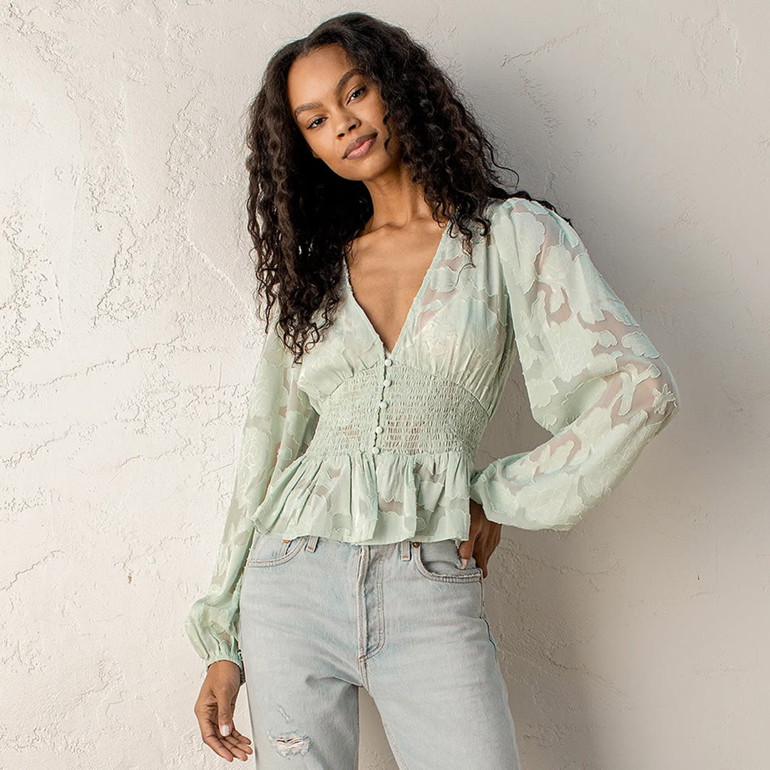 Feminine Clothing: Pretty Dresses,Tops & More - Lulus.com Fashion Blog