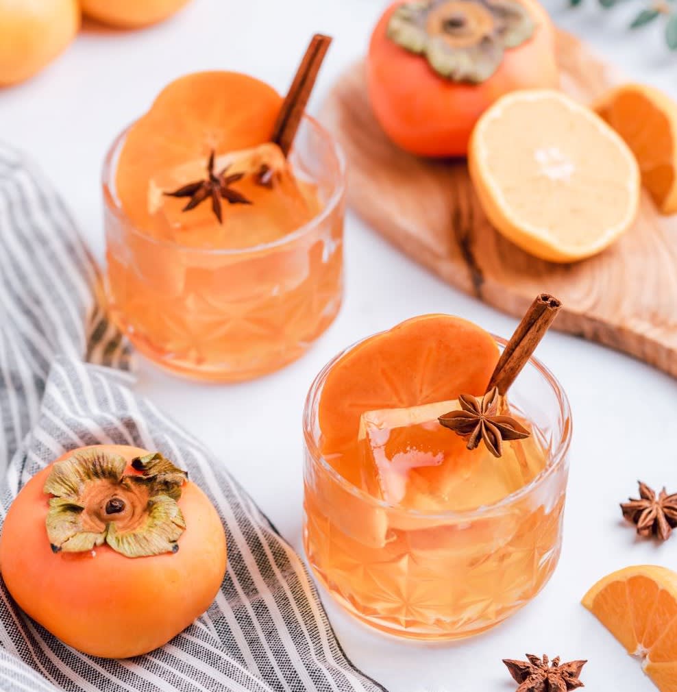 Holiday Cocktail Recipe: Persimmon Old Fashioned - Lulus.com Fashion Blog