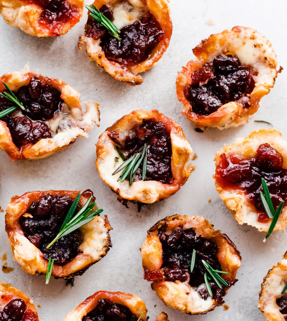Cranberry Brie Puff Pastry Bites are the Perfect Appetizer for This ...