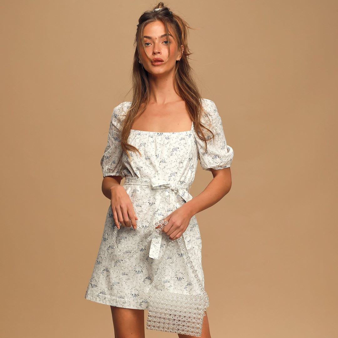 Regencycore Fashion: How To Get That Bridgerton Aesthetic - Lulus.com ...