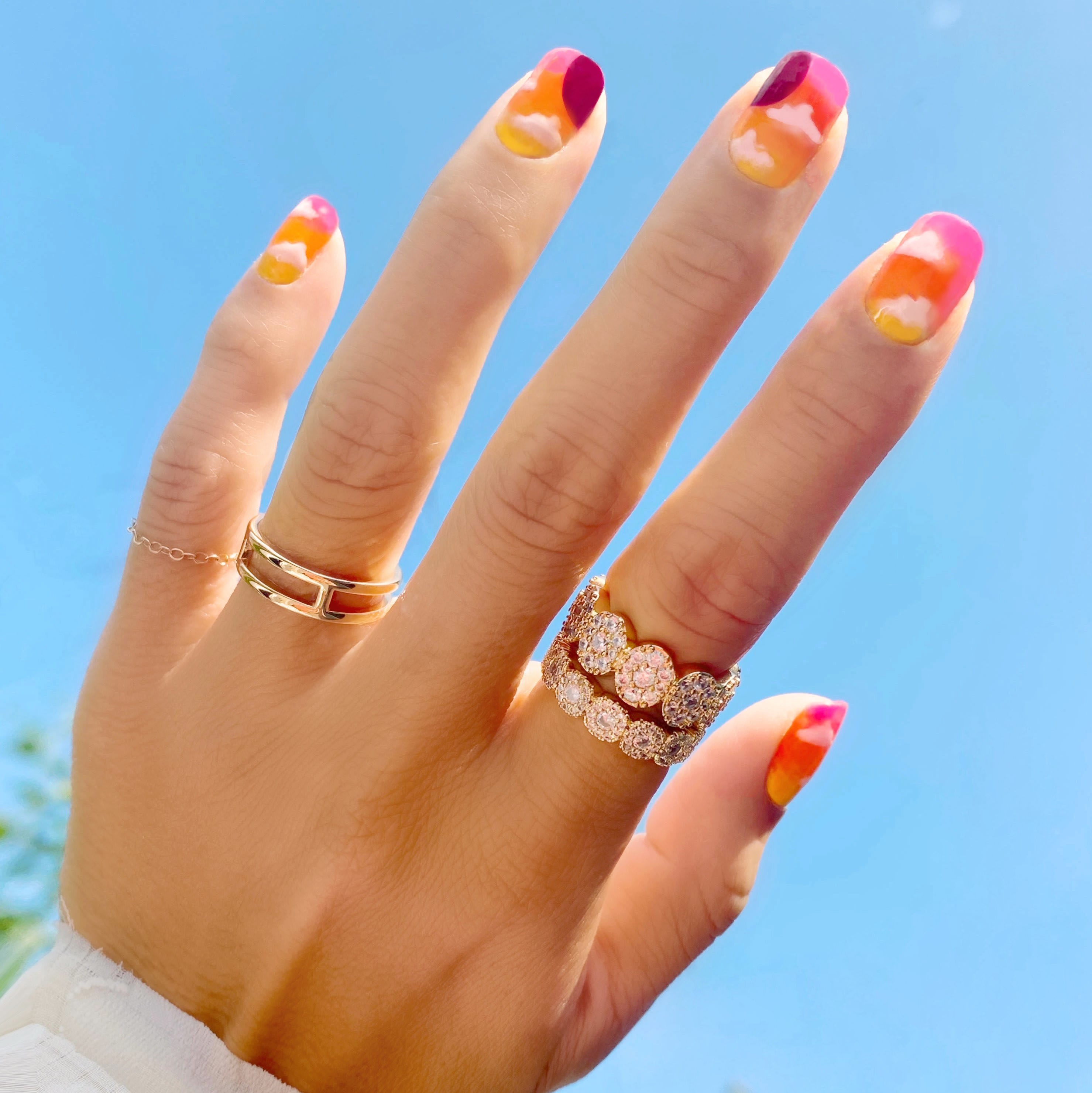 How To: Desert Sunset-Inspired Cloud Nails - Lulus.com Fashion Blog