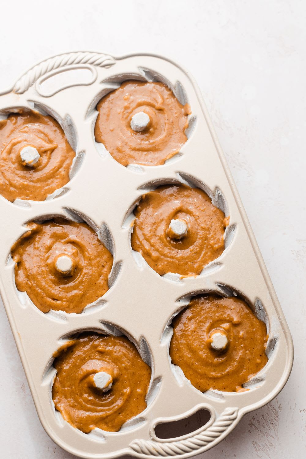 Need An Easy Fall Dessert Recipe? Try Mini Pumpkin Bundt Cakes - Lulus ...