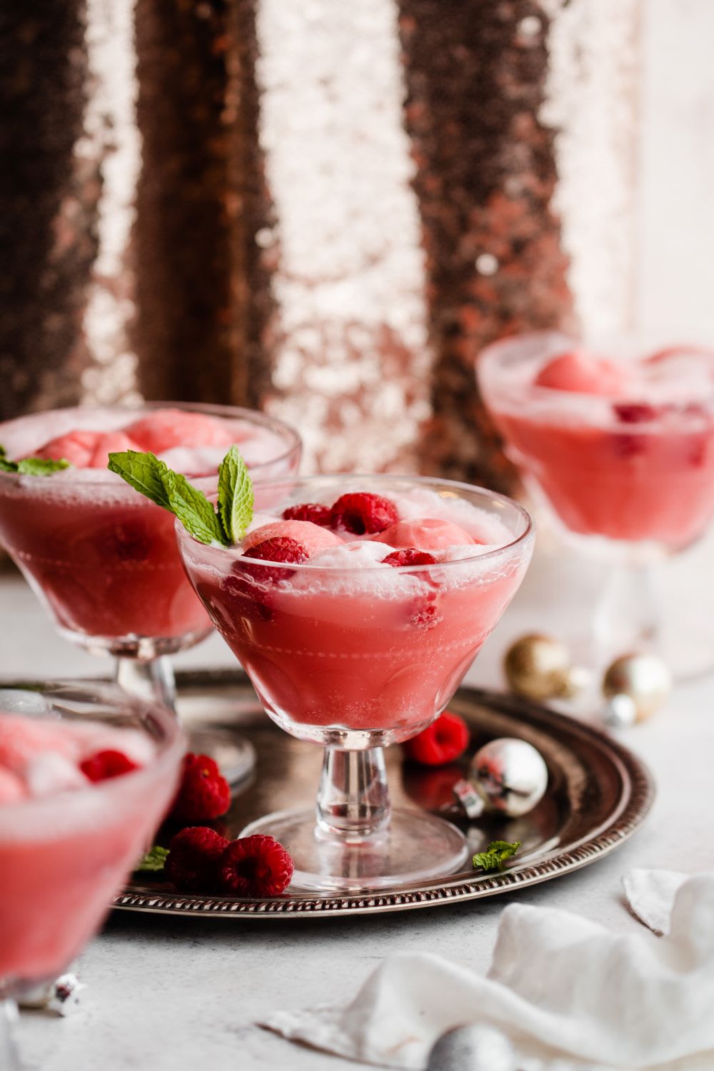 How To Make Raspberry Champagne Floats (It's Easy!) - Lulus.com Fashion ...