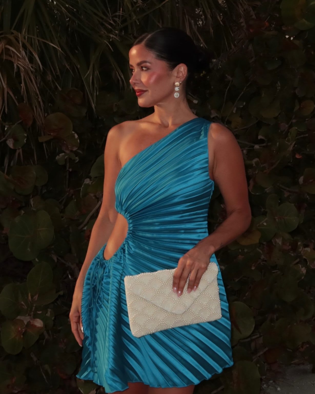 What is Festive Attire: How To Nail The Wedding Dress Code - Lulus.com ...