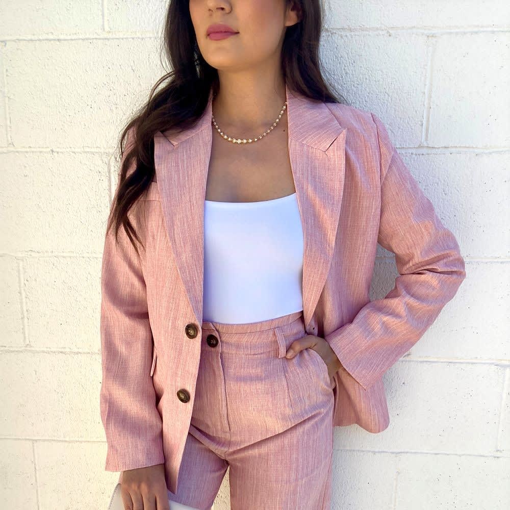 Office Outfits 101: What To Wear To Work (Now) - Lulus.com Fashion Blog