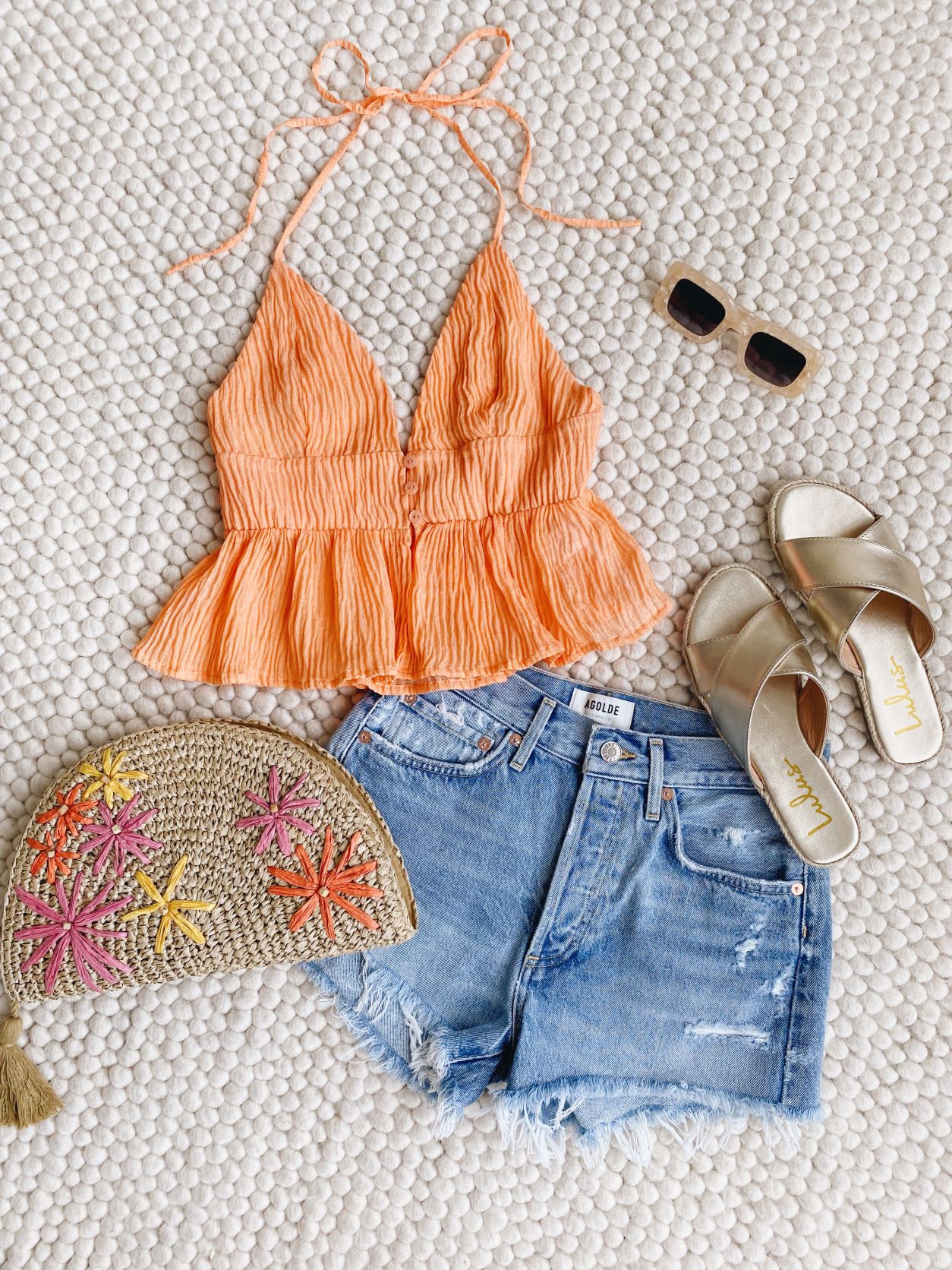 What To Wear To The Beach Cute Outfits To Copy Asap