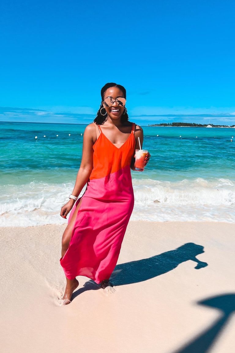 What To Wear To The Beach: Cute Outfits To Copy 2023 - Lulus.com ...