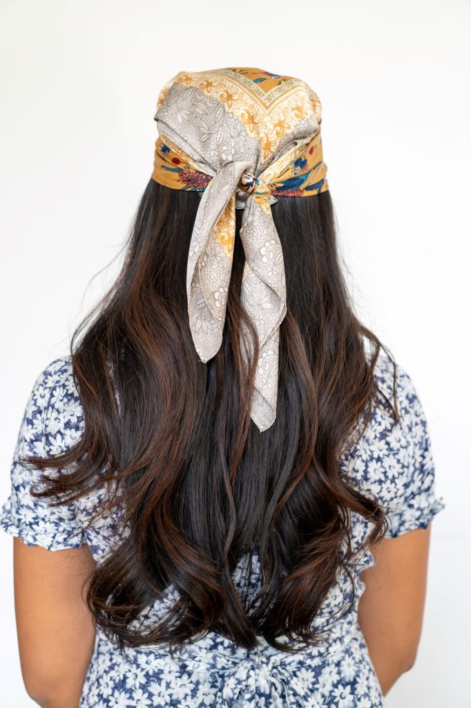 How To Wear A Hair Scarf: 5 Styles To Try - Lulus.com Fashion Blog