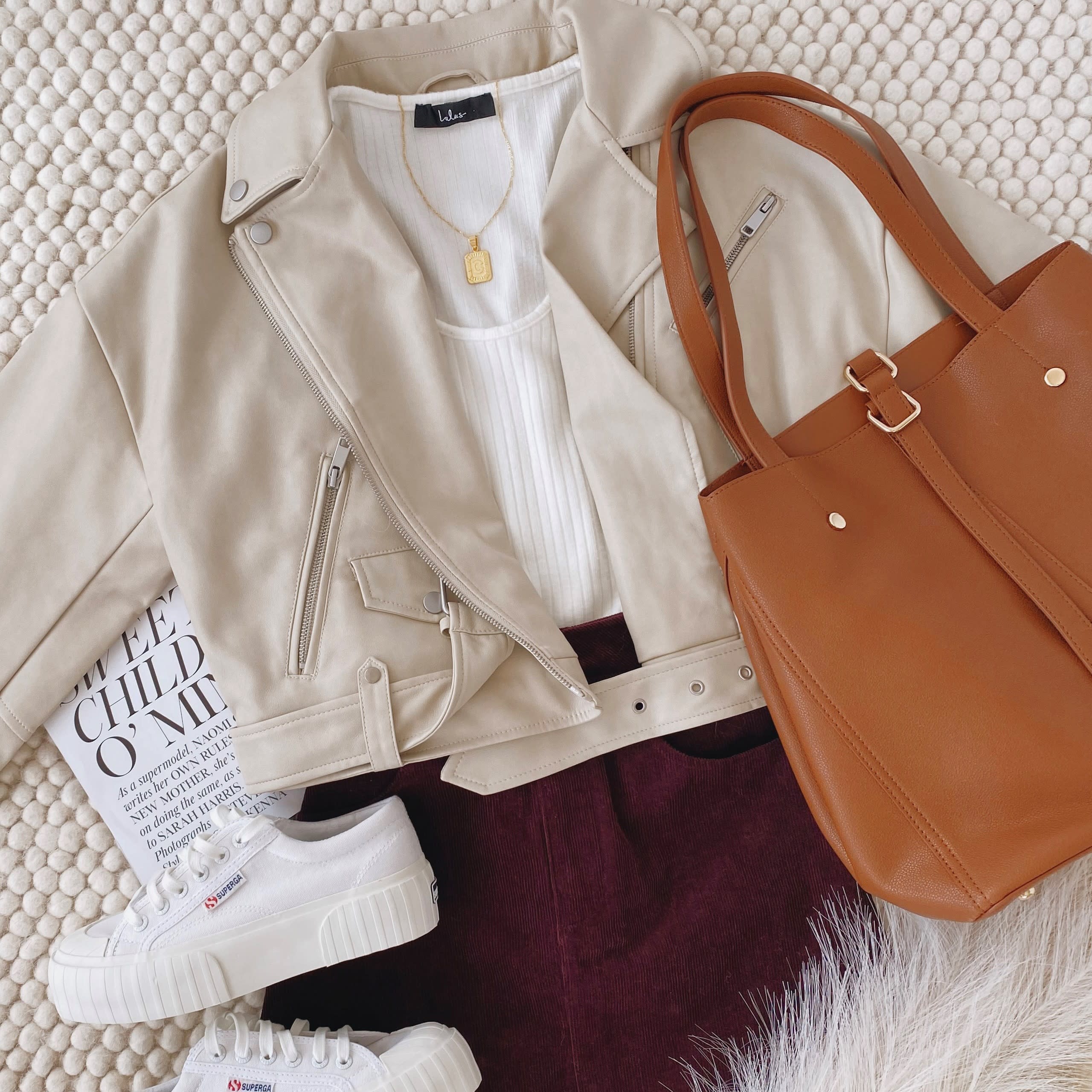 Fall Capsule Wardrobe: 16 Cute Outfits - Lulus.com Fashion Blog