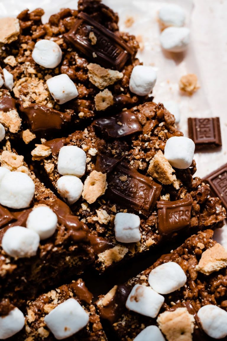 Easy Fall Dessert Recipe Alert: S'mores Rice Krispie Treats - Lulus.com ...
