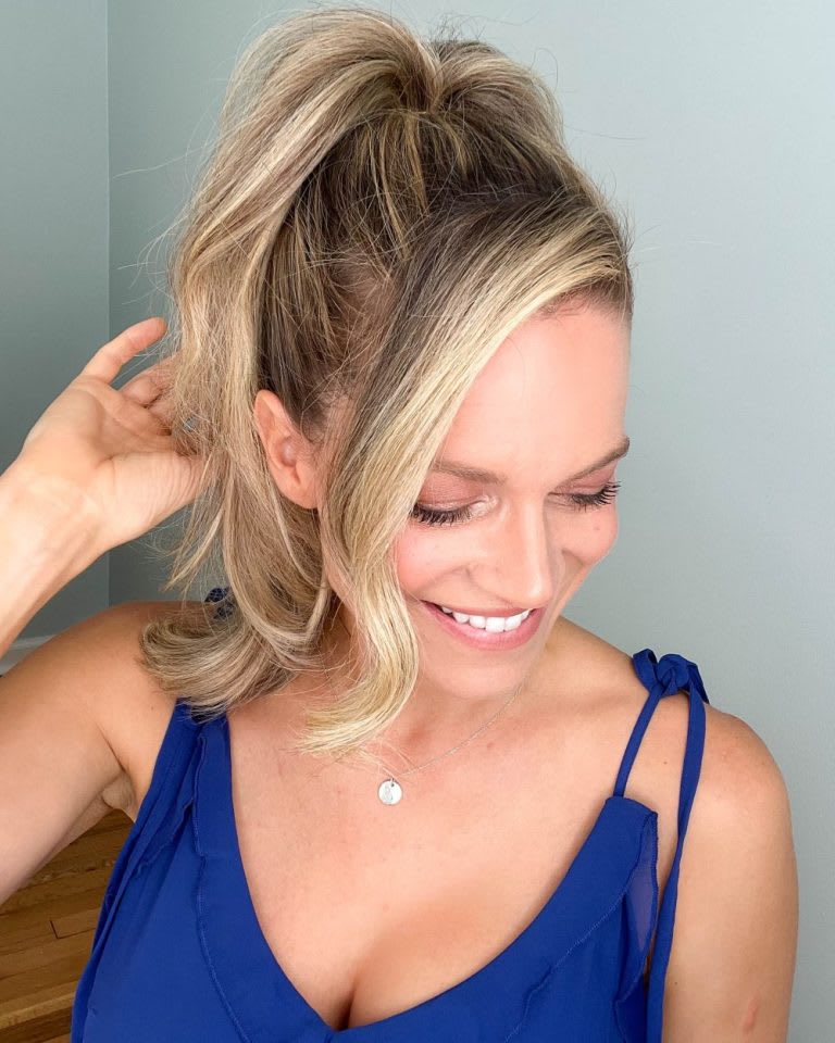 High Ponytail Tutorial - Lulus.com Fashion Blog