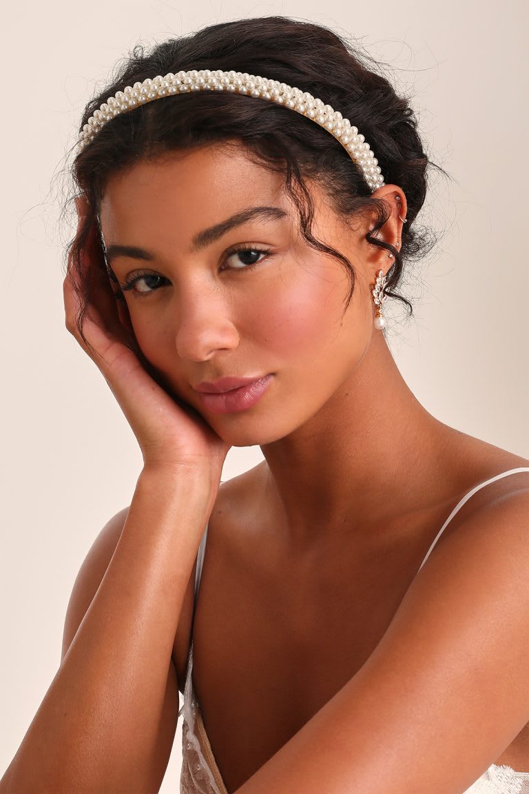 2024 Prom Hair Ideas For Every Length, Style, & Vibe - Lulus.com ...