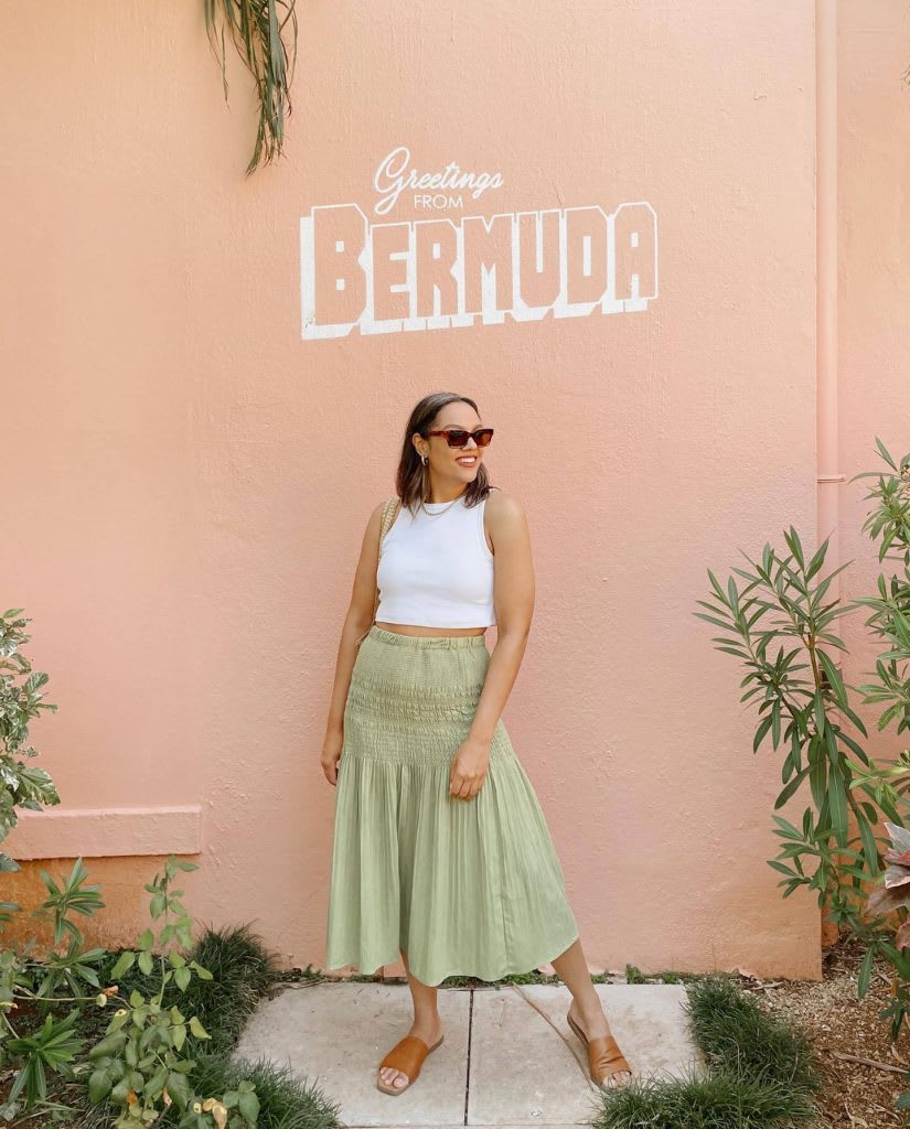 What to Wear on a Beach Vacation: Outfit Ideas For 2024