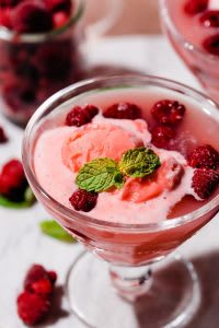 The Prettiest Raspberry Sorbet Rosé Cocktail You'll Make All Spring and ...