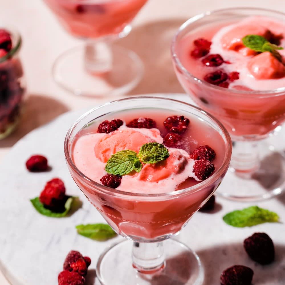 The Prettiest Raspberry Sorbet Rosé Cocktail You'll Make All Spring and ...