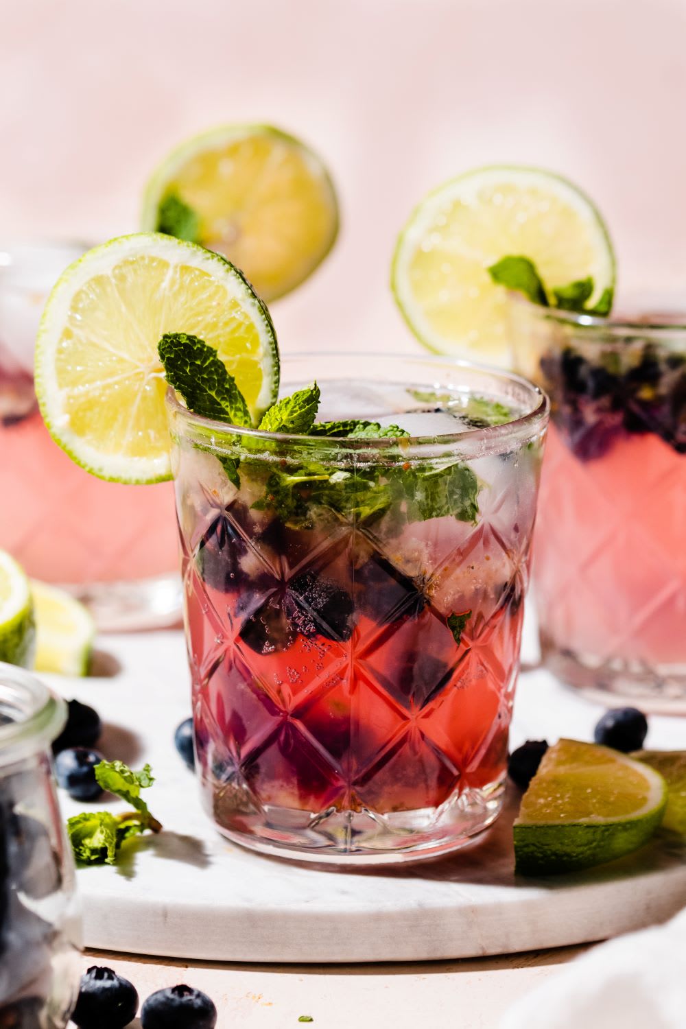 A Simple Blueberry Mojito Recipe - Lulus.com Fashion Blog