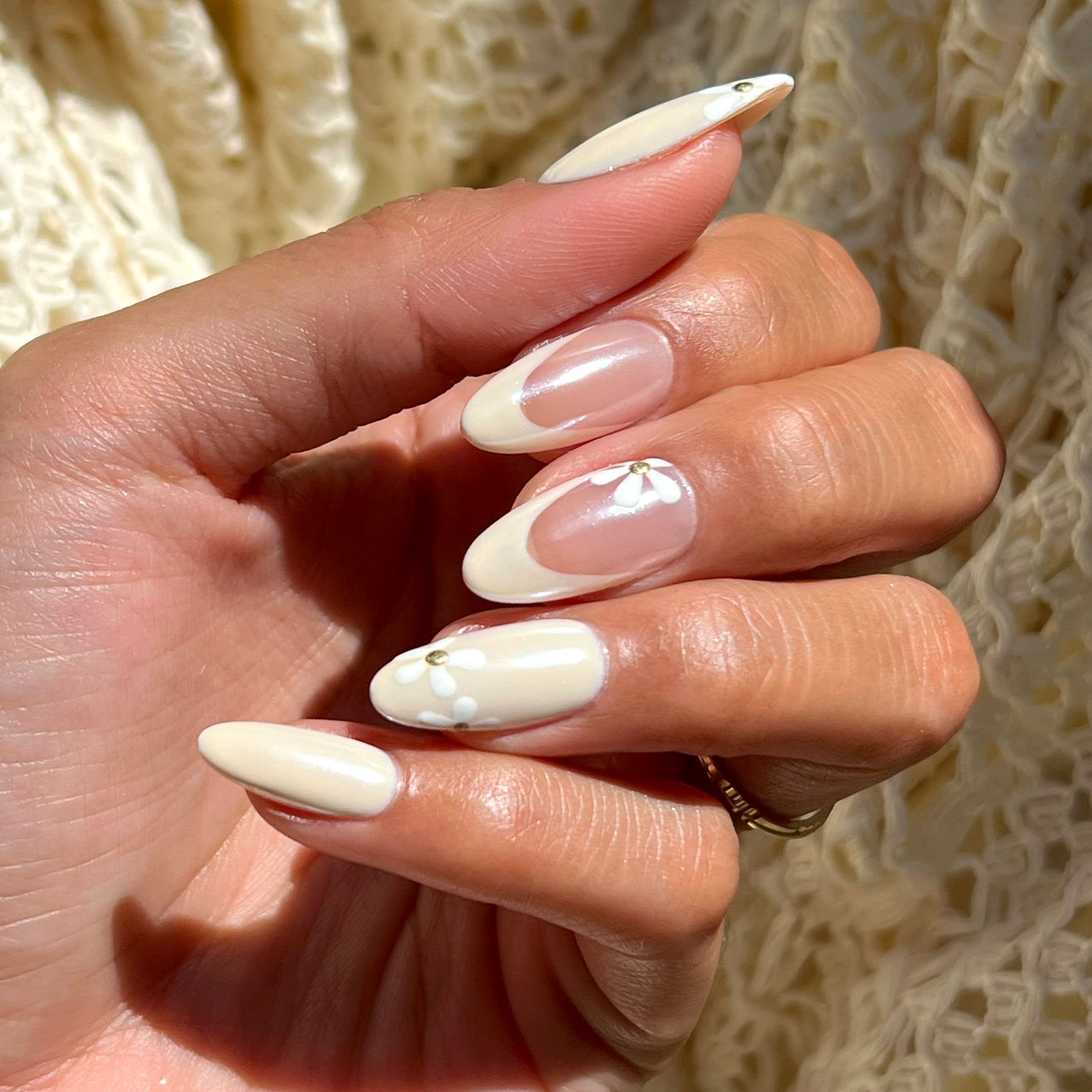 How To Do Vanilla Chrome Nails, The Ultimate Summer Mani - Lulus.com ...
