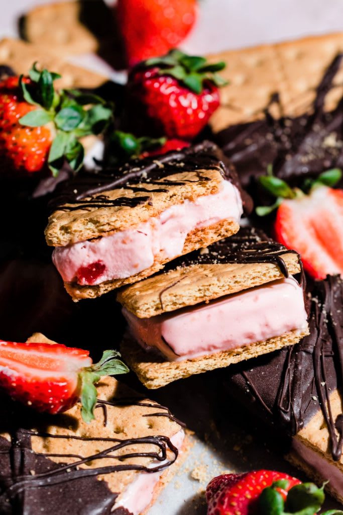 Chocolate Covered Graham Cracker Ice Cream Sandwich Recipe - Lulus.com ...