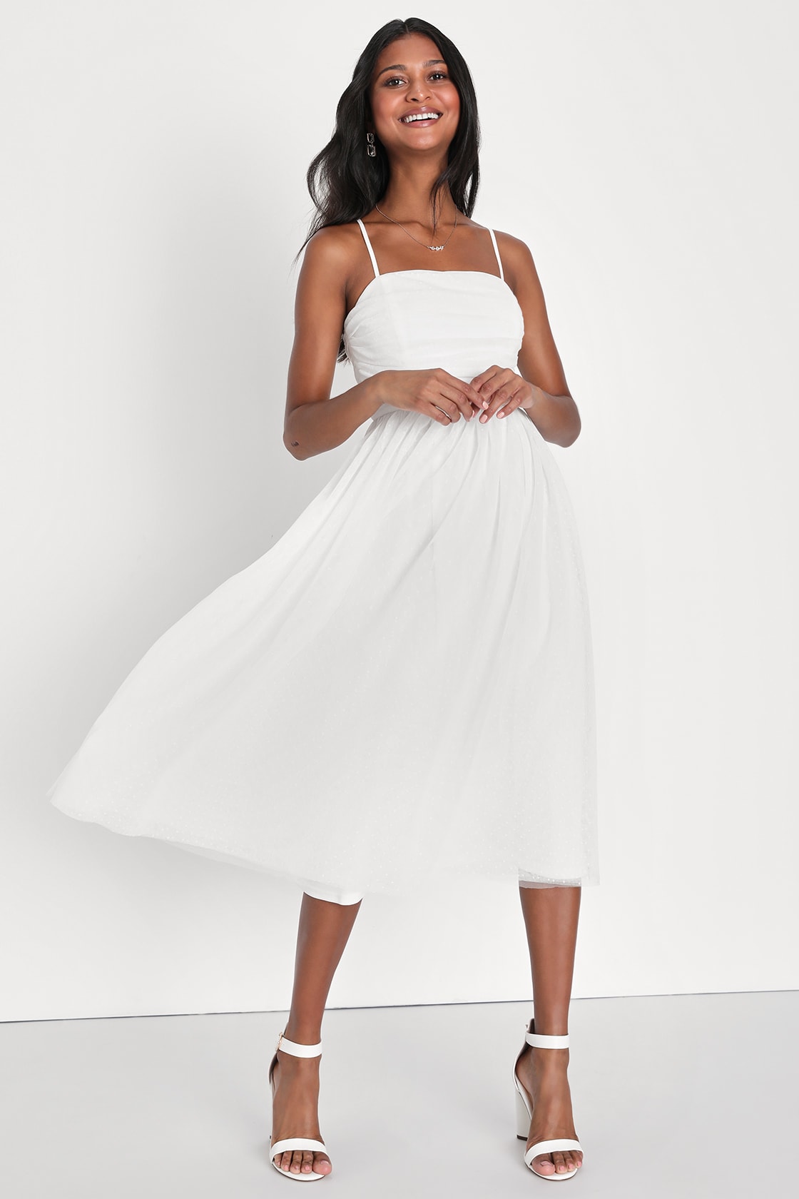 Wearing White To A Wedding: How To Nail An All-White Dress Code - Lulus ...