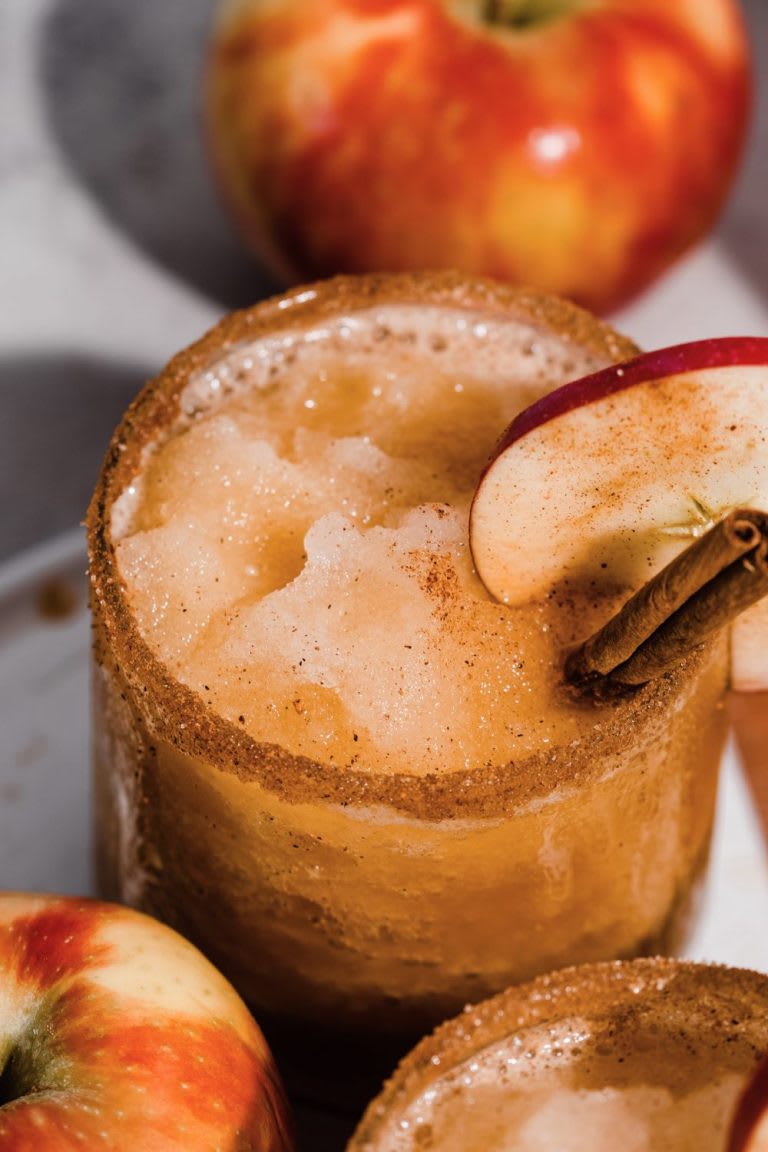 Boozy Apple Cider Slushie Recipe - Lulus.com Fashion Blog