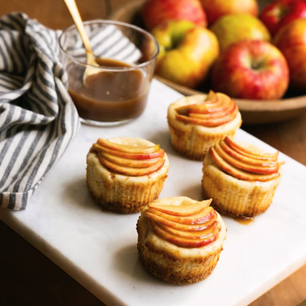 Mini Caramel Apple Cheesecakes: The Ultimate Bite-Size Treat - Lulus ... Mini Caramel Apple Cheesecakes: The Ultimate Bite-Size Treat - Lulus ...
