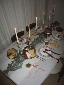 2024 Christmas Tablescapes: How To DIY A Stunning Holiday Table Lulus ...