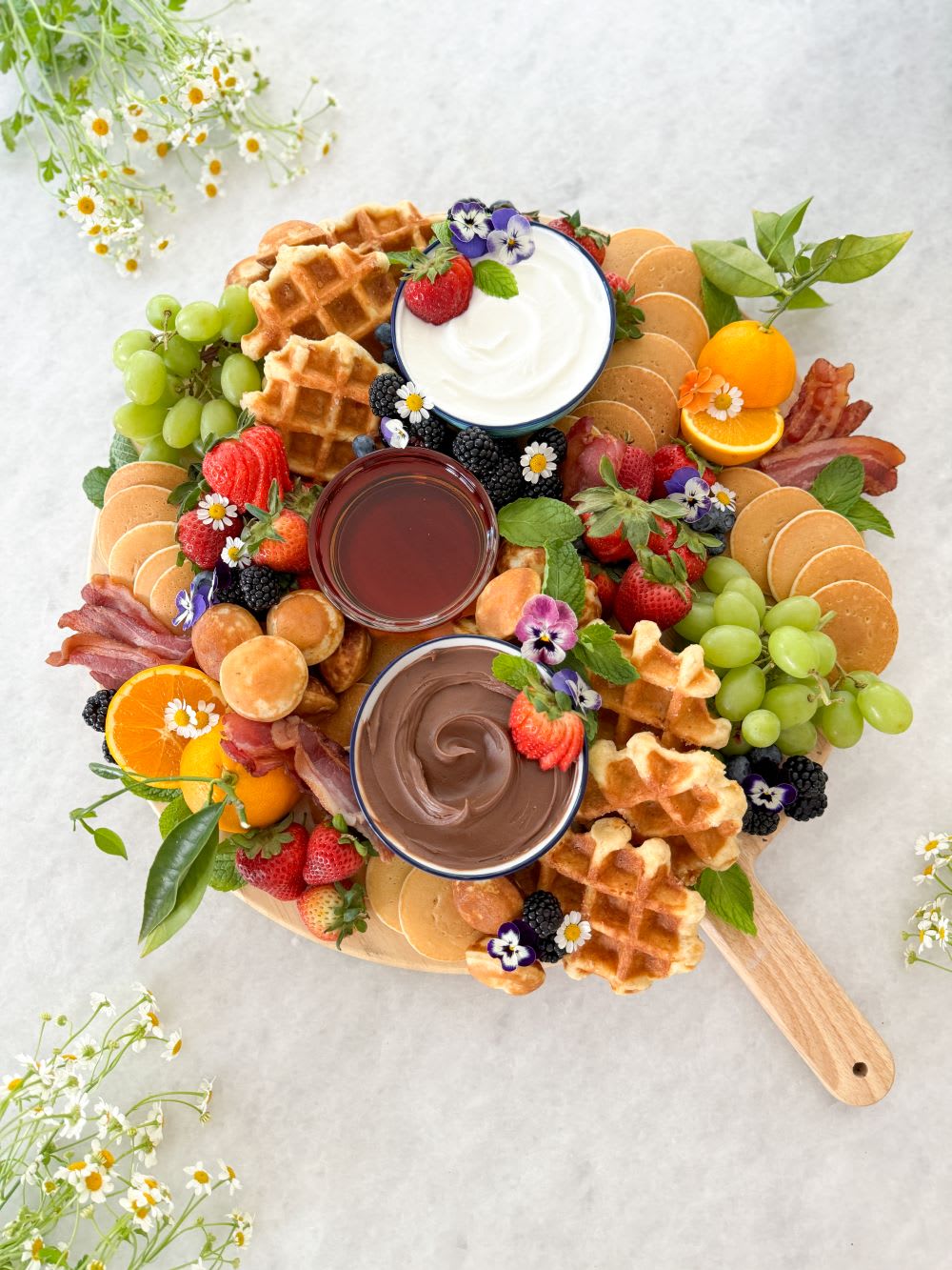 How To Make a Brunch Breakfast Charcuterie Board - Lulus.com Fashion Blog