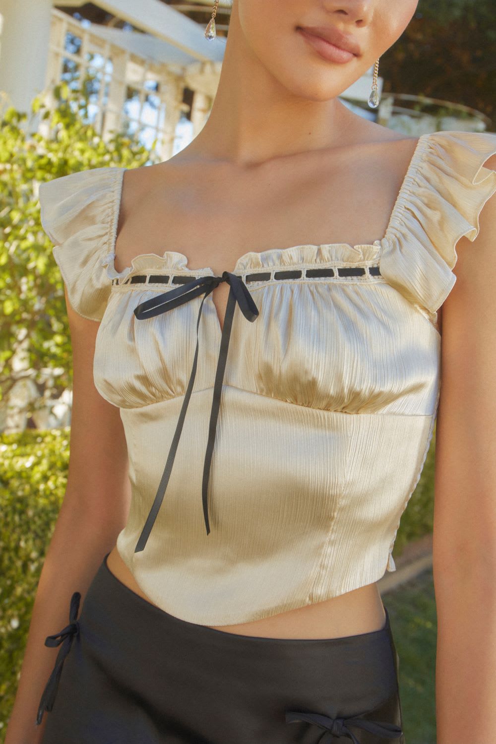 The Ultimate Guide to Different Types of Corset Tops (and How to Wear ...
