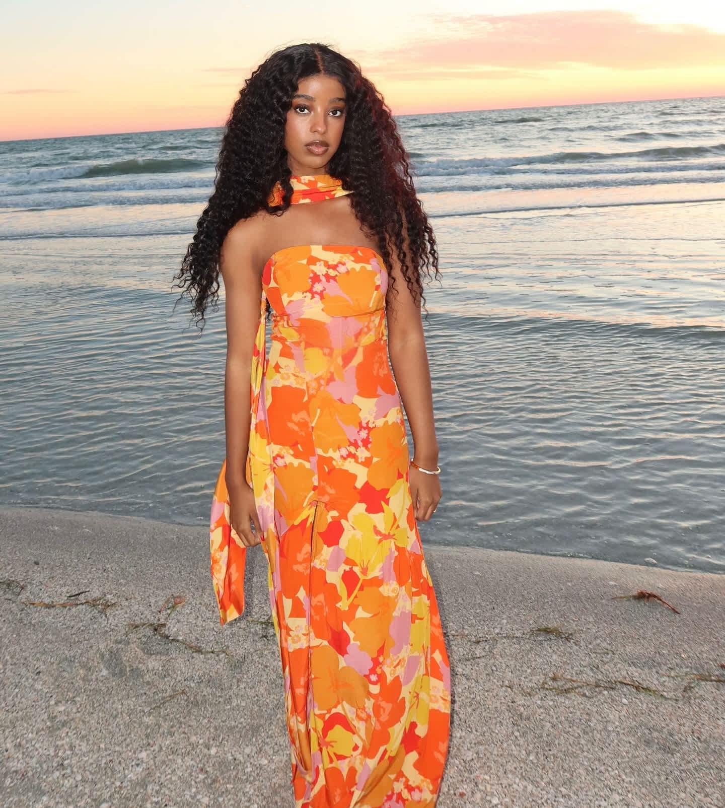 What to Wear to a Beach Wedding: A 2025 Guest Attire Guide - Lulus.com ...