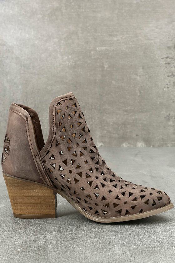 Musse & Cloud Athena - Dark Brown Booties - Leather Booties - Cutout ...