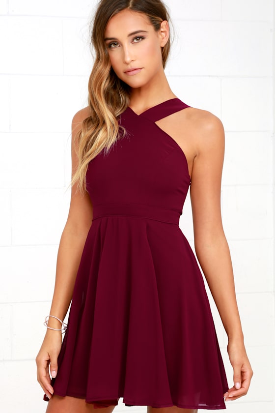 Skater Dresses! Find The Perfect Red, White or Black Skater Dress
