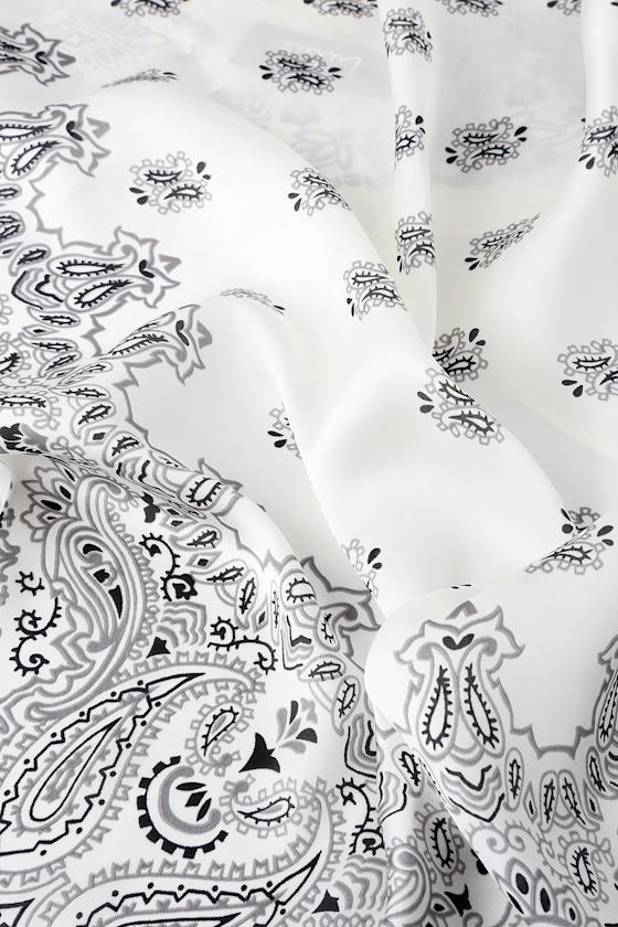 Cool White Paisley Bandana - Cream Bandana - Paisley Scarf