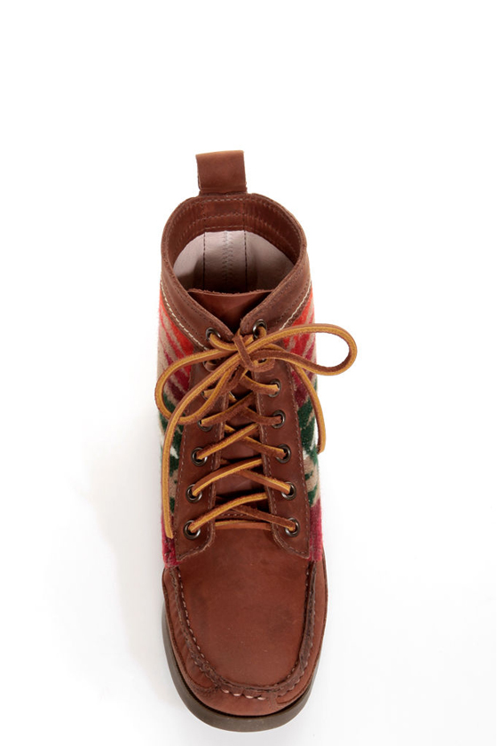 2568 Samosa Brown Pendleton Wool Southwest Print Lace-Up Boots - $119.00