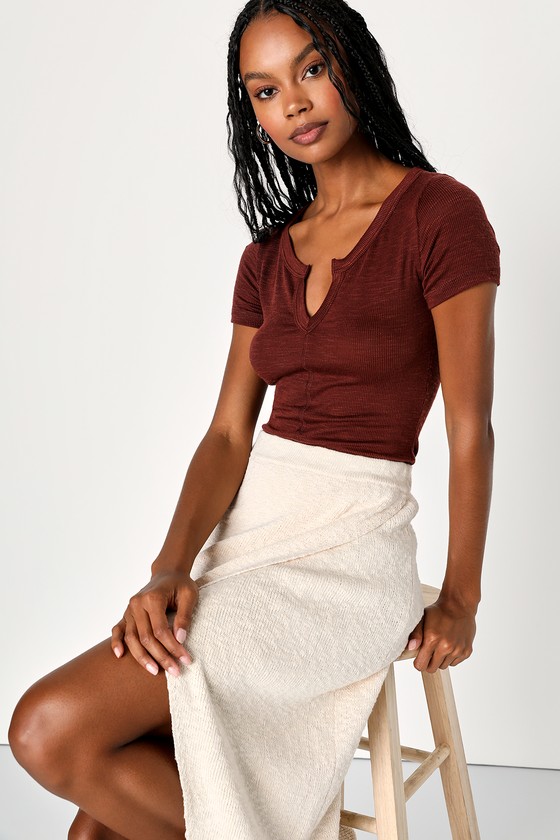 Burgundy Tee Notched V Neck Top Short Sleeve Tee Lulus