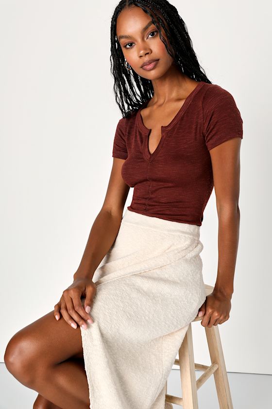 Burgundy Tee - Notched V-Neck Top - Short Sleeve Tee - Lulus