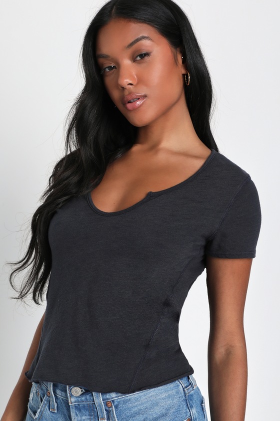 Short Sleeve Tee - Notched Neckline Tee - Ribbed Knit Tee - Lulus