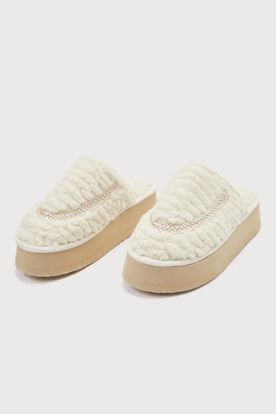 Beige Slippers - Faux Fur Slipper - Flatform Slippers - Lulus