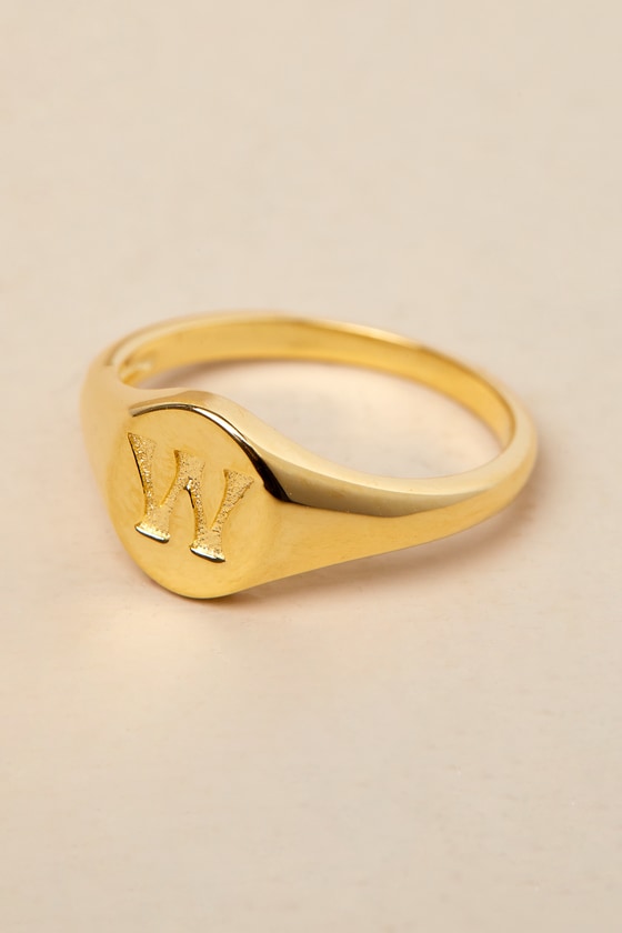 Luv AJ Oval Signet Ring - 14kt Gold Initial Ring - W Initial Ring - Lulus