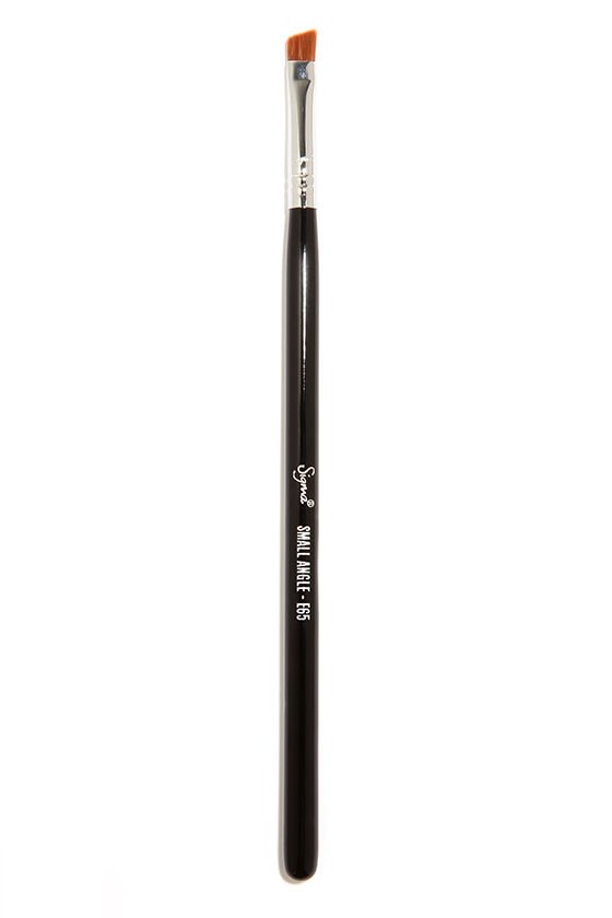 Sigma E65 Small Angle Brush - Makeup Brush - $14.00 - Lulus