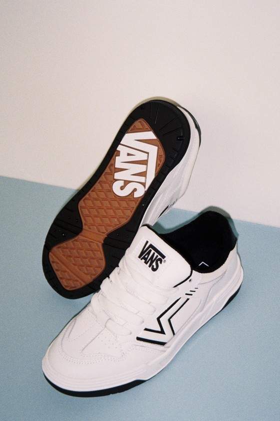 Vans Upland - White and Black Color Block Sneakers - Sneakers - Lulus