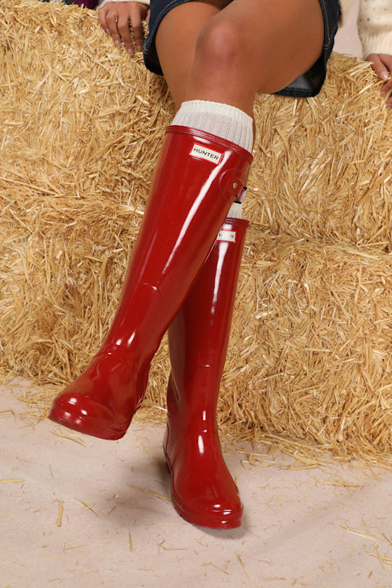 Hunter W Original Tall - Military Red Boots - Glossy Rain Boots - Lulus