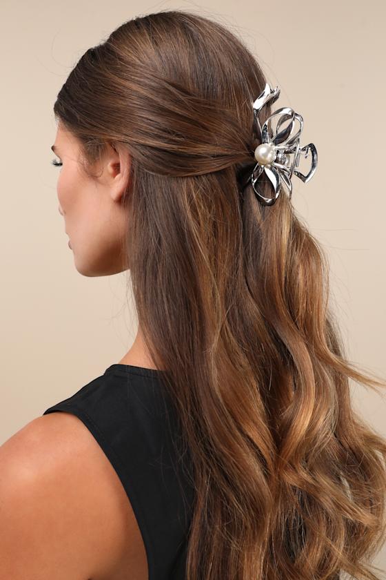 Silver Bow-Shaped Clip - Bow Claw Clip - Pearl Claw Hair Clip - Lulus