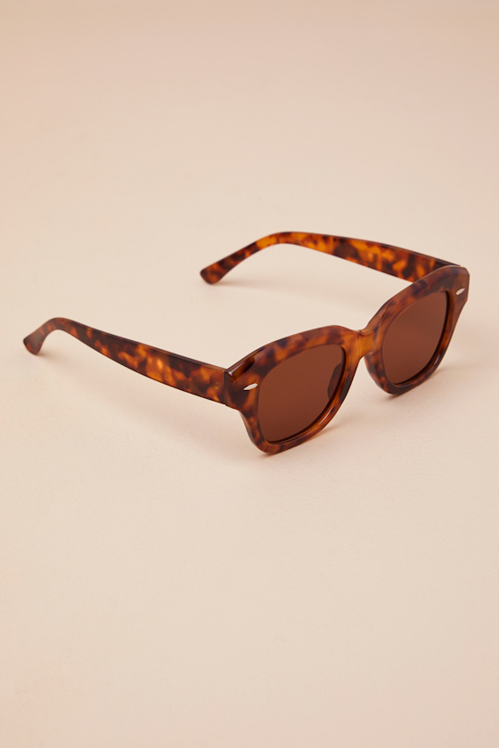 Brown Tortoise Sunglasses - Wayfarer Sunglasses - Sunglasses - Lulus