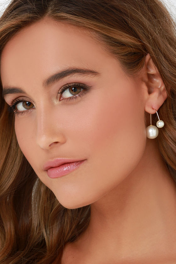 Pretty Gold Earrings - Pearl Earrings - Peekaboo Earrings - $9.00 - Lulus